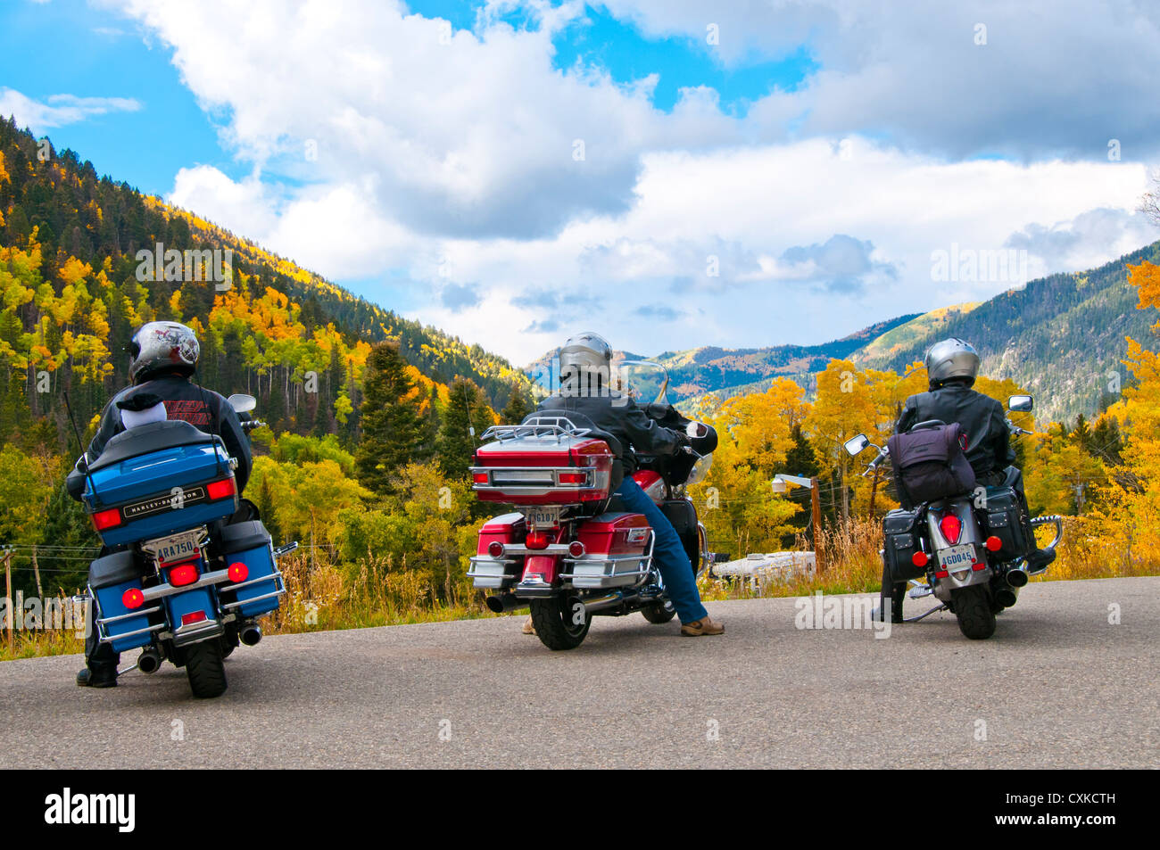 Motorcyclists group hi-res stock photography and images - Alamy
