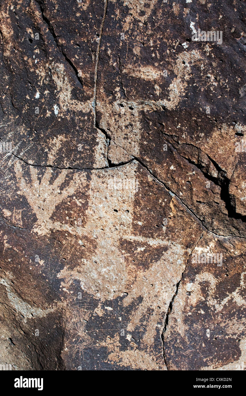 Indian Petroglyph Drawings High Resolution Stock Photography and Images ...