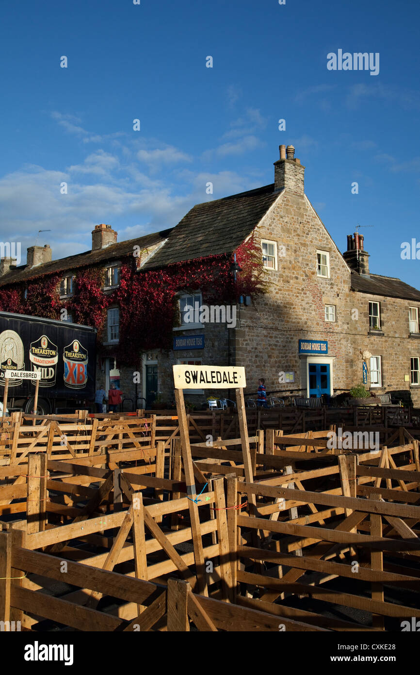 Park square masham hi-res stock photography and images - Alamy