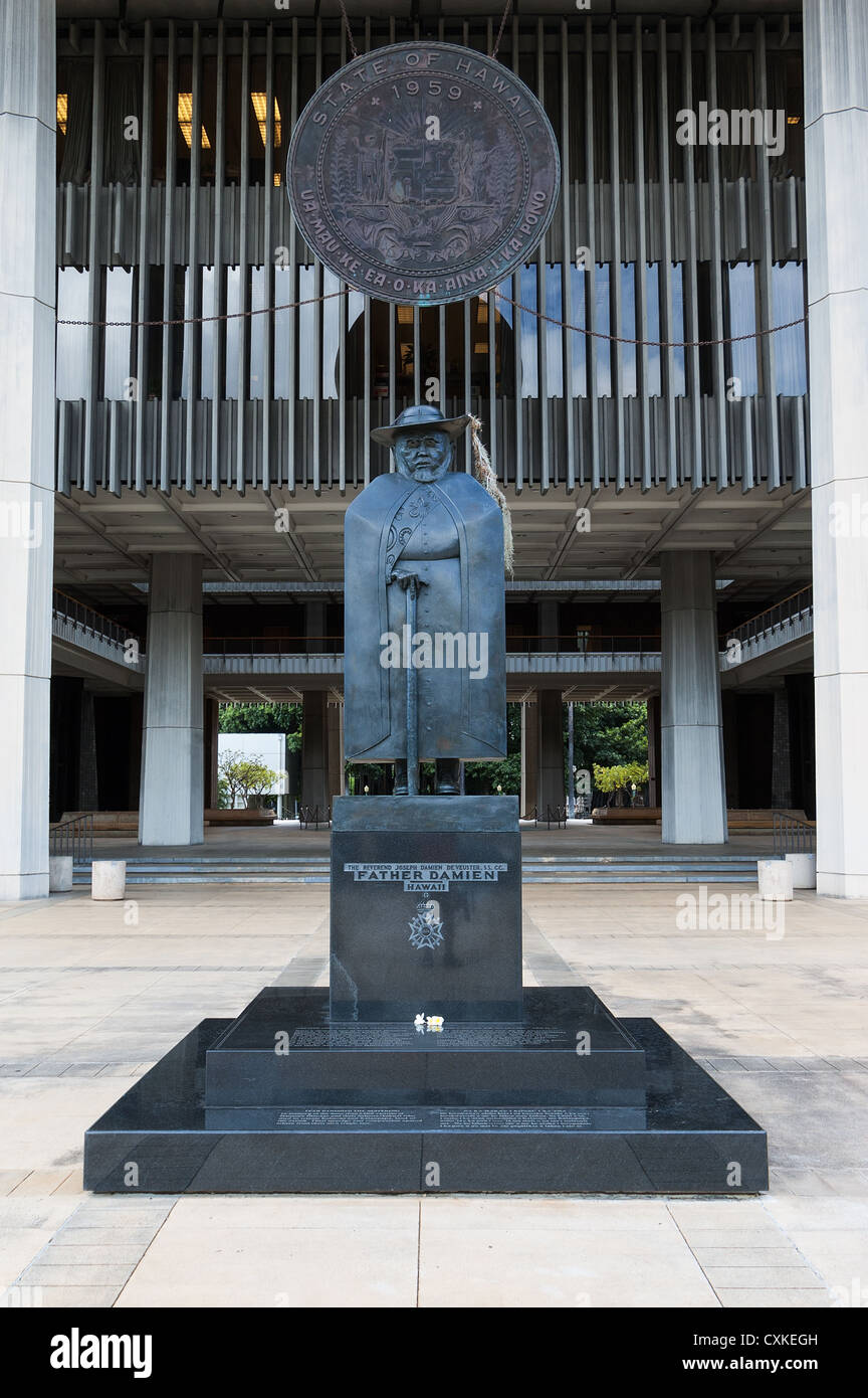 Elk284-1232v Hawaii, Oahu, Honolulu, Hawaii State Capitol, Father ...