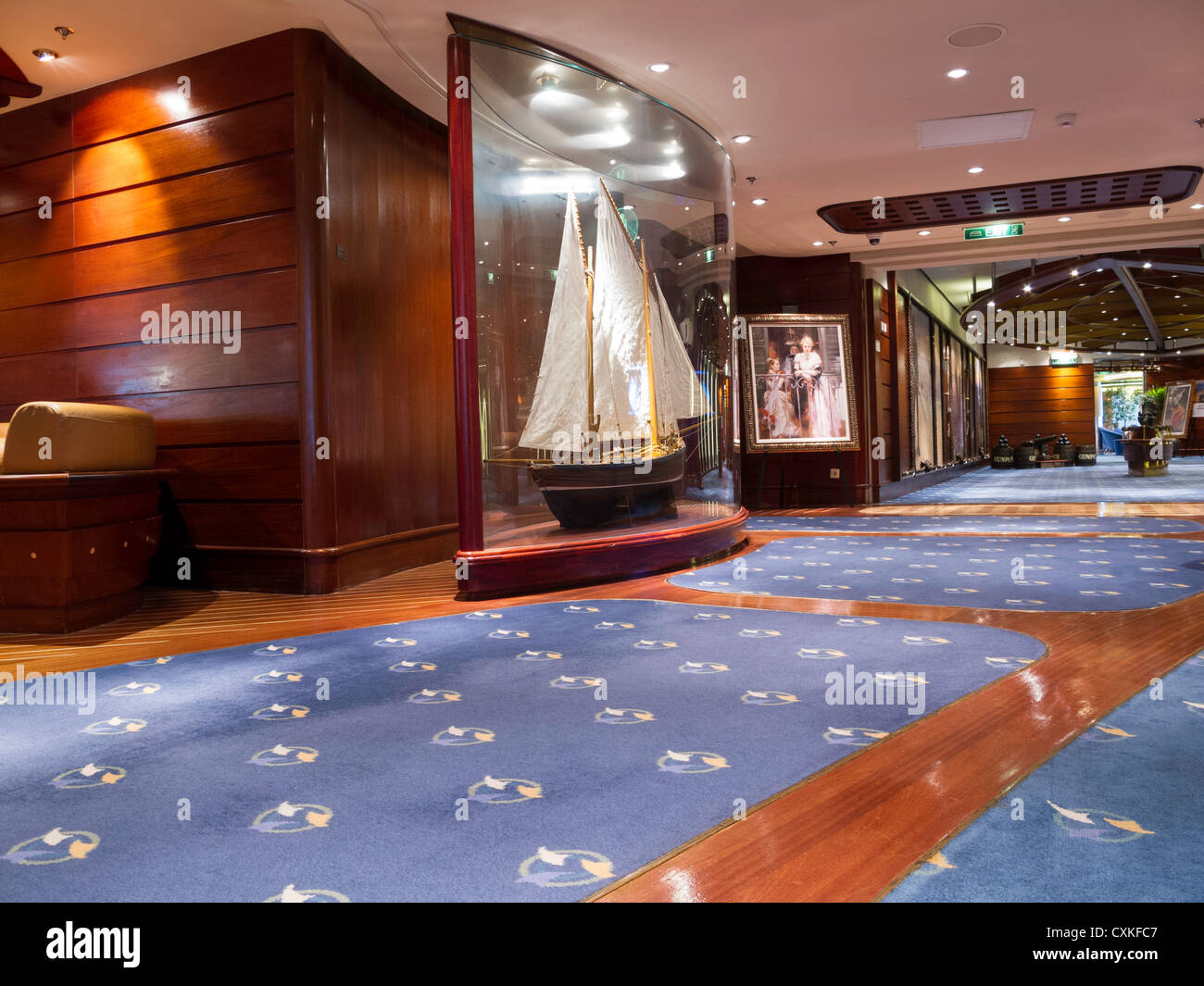 Sailboat Display Mock Up, Schooner Bar Area, Radiance of the Seas ...