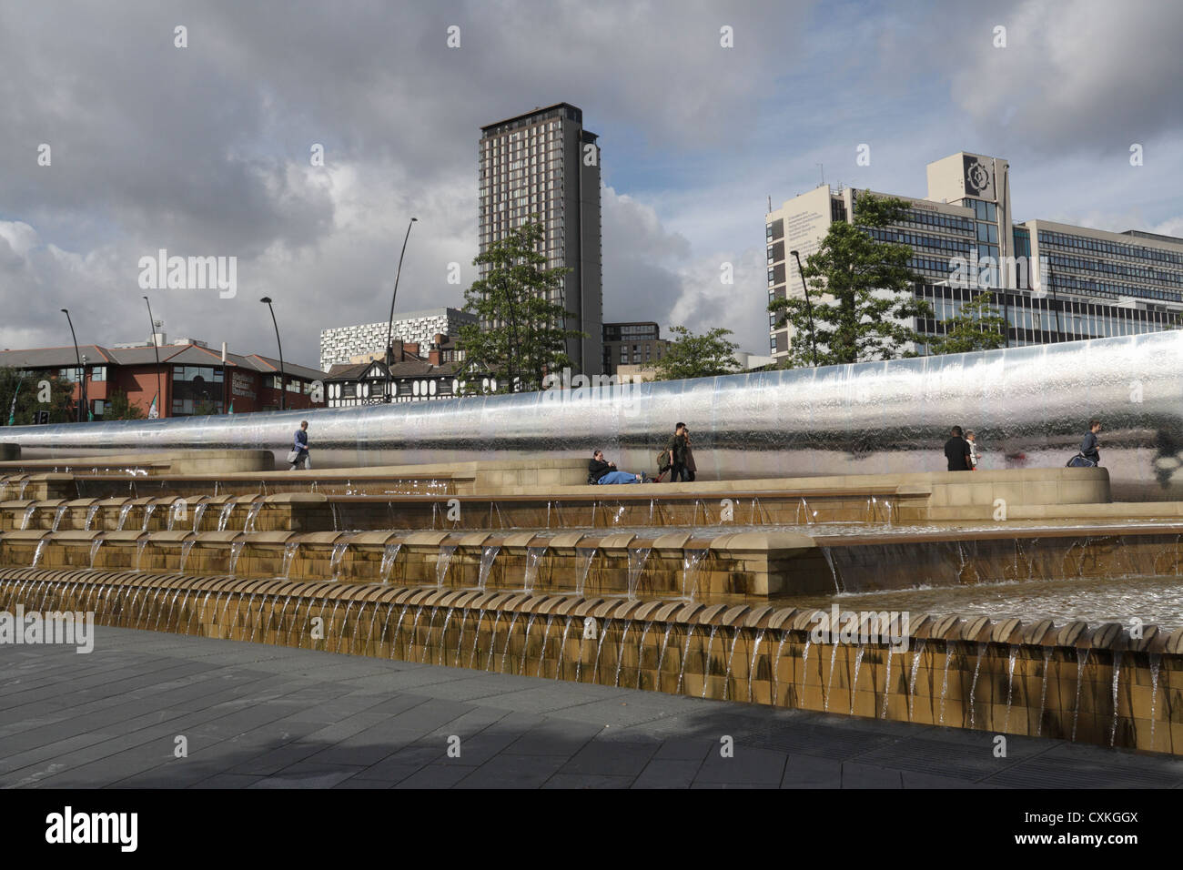 Sheaf square water feature in front of the railway station in Sheffield ...