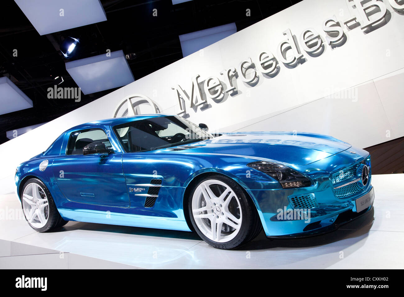 Mercedes-Benz SLS AMG Coupe Electric Drive at the Paris Motor Show 2012 ...