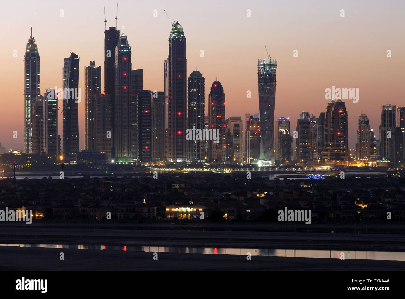 Dubai uae asia skyscraper hi-res stock photography and images - Alamy