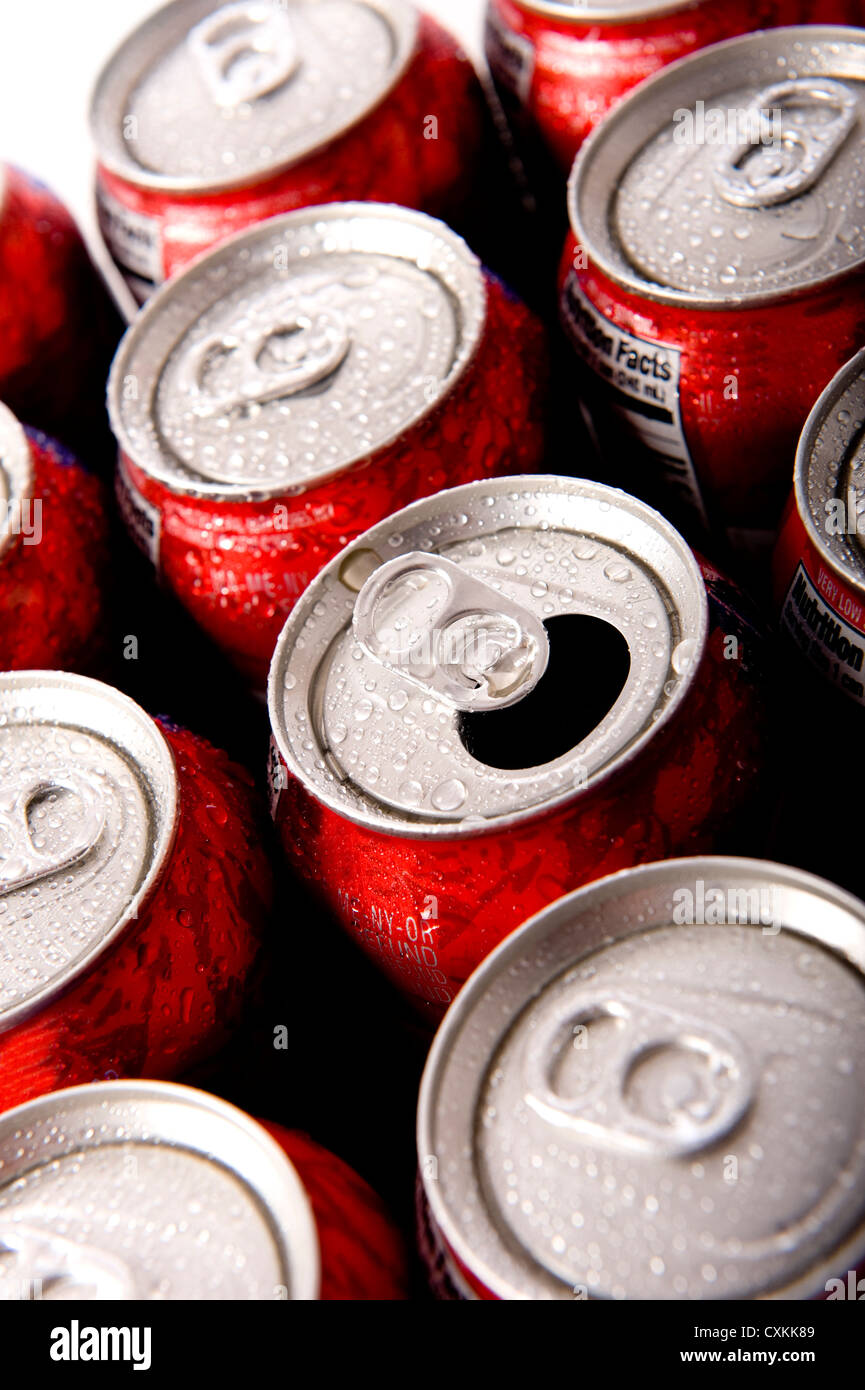 Soda pop cans hi-res stock photography and images - Alamy