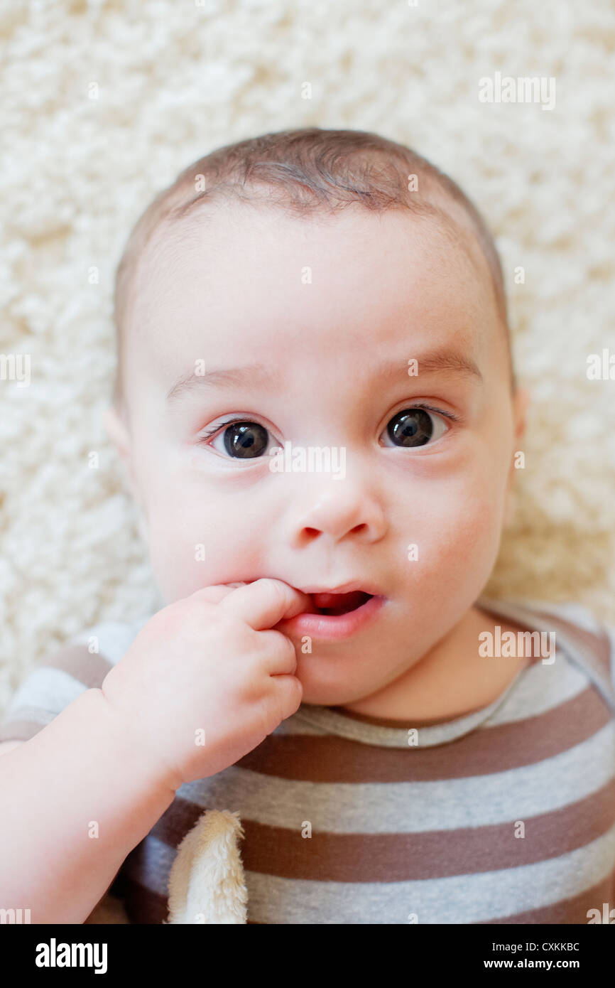 Person sucking fingers hi-res stock photography and images - Alamy