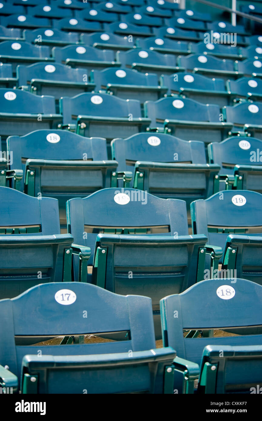 Stadium seating hi-res stock photography and images - Alamy