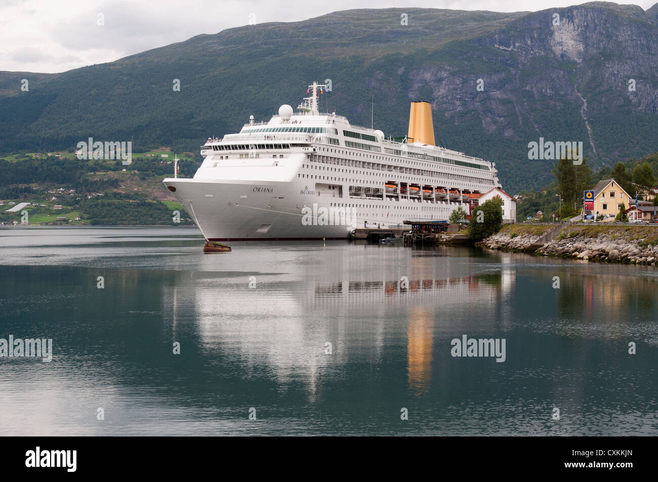 Olden cruise ship port hi-res stock photography and images - Alamy