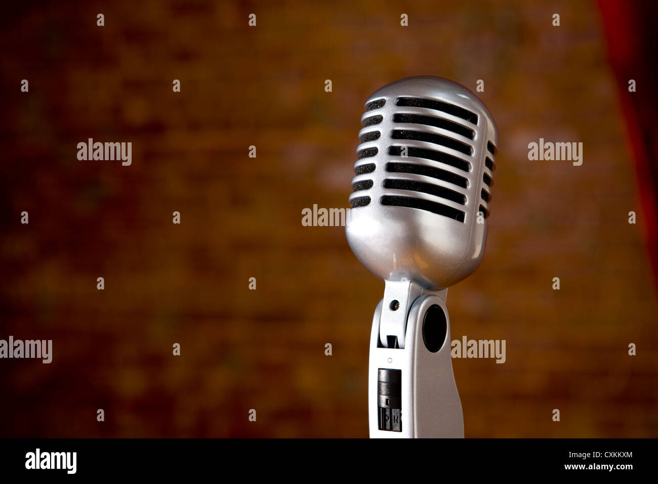 Microphone brick wall hi-res stock photography and images - Alamy