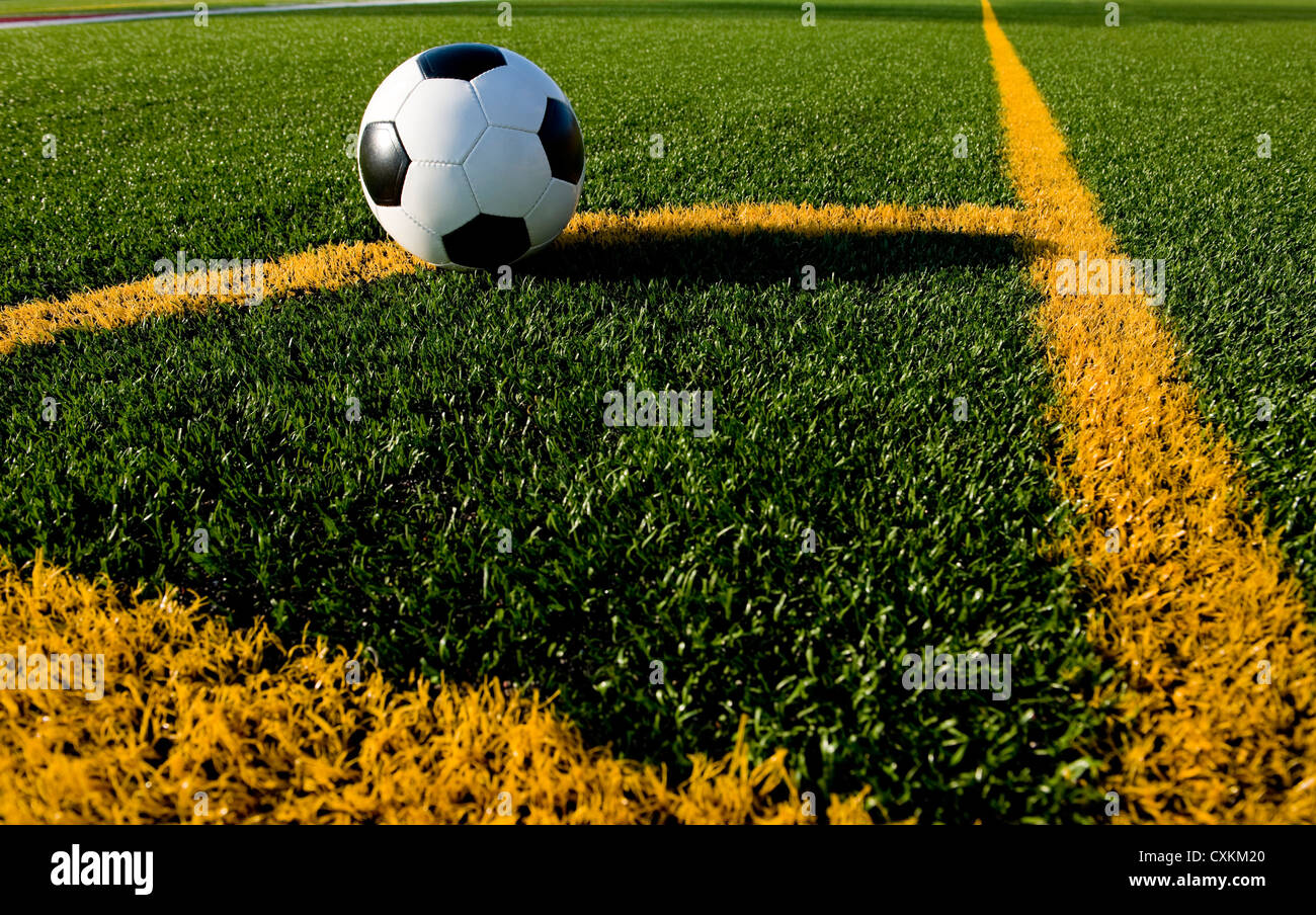 Football corner kick soccer hi-res stock photography and images - Alamy