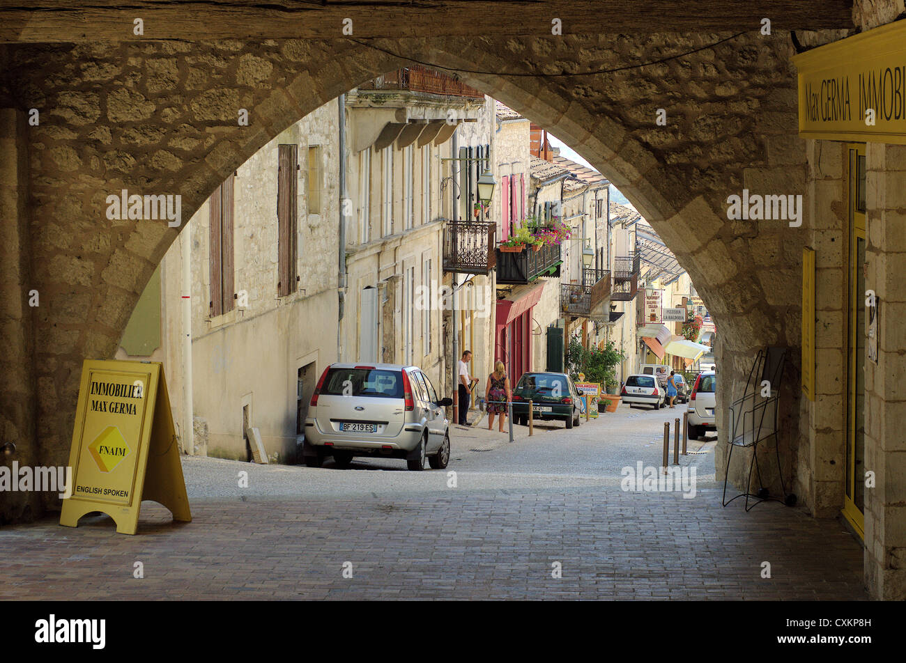 Village Monflanquin Lot et Garonne France Stock Photo - Alamy