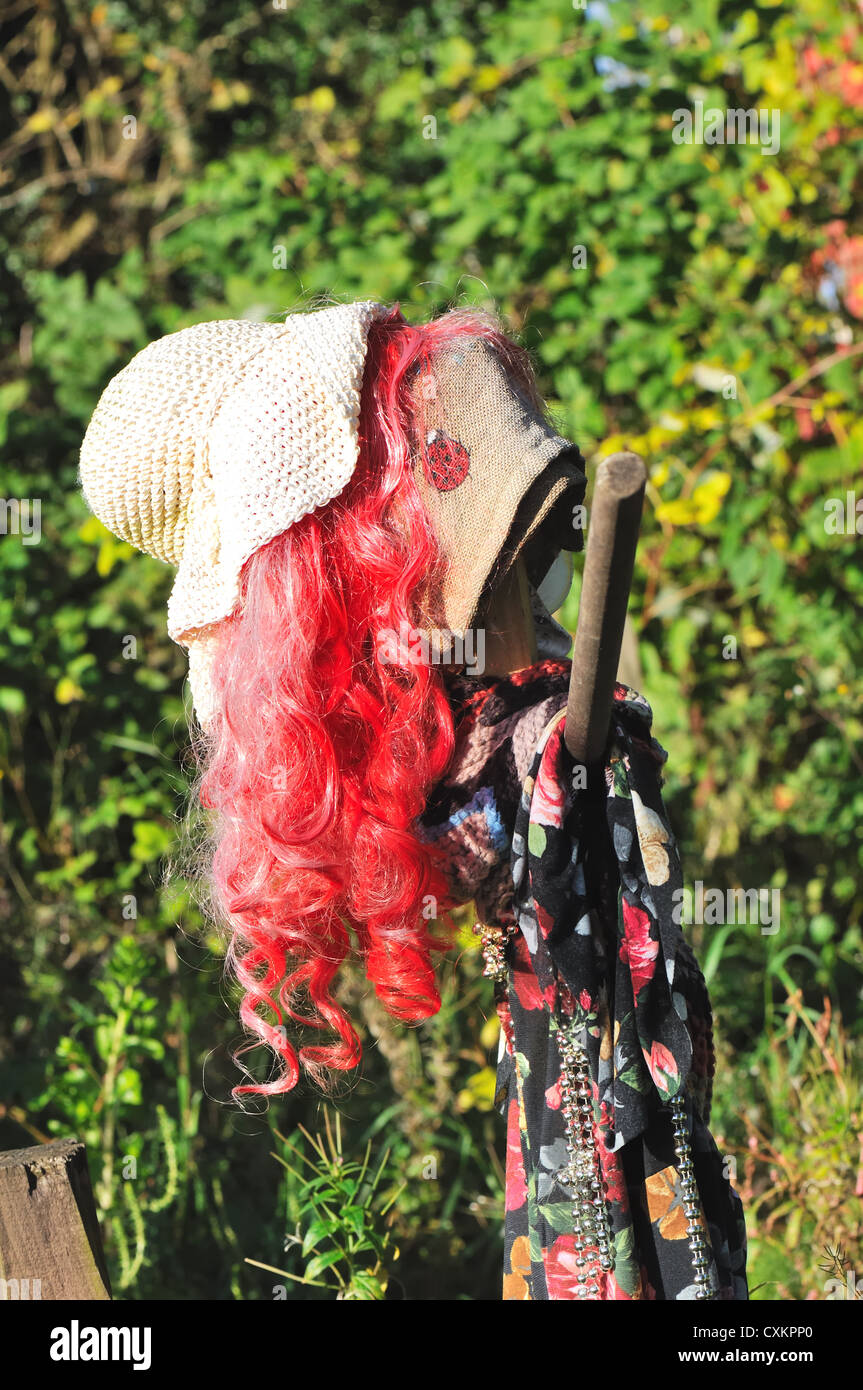Lady scarecrow hi-res stock photography and images - Alamy