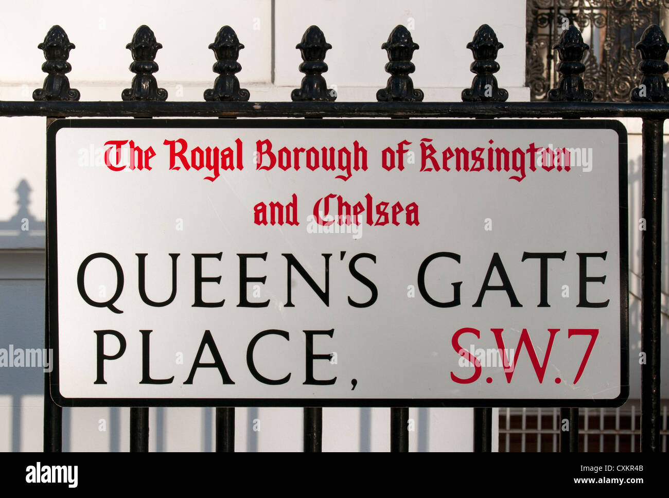 Queens gate london hi-res stock photography and images - Alamy