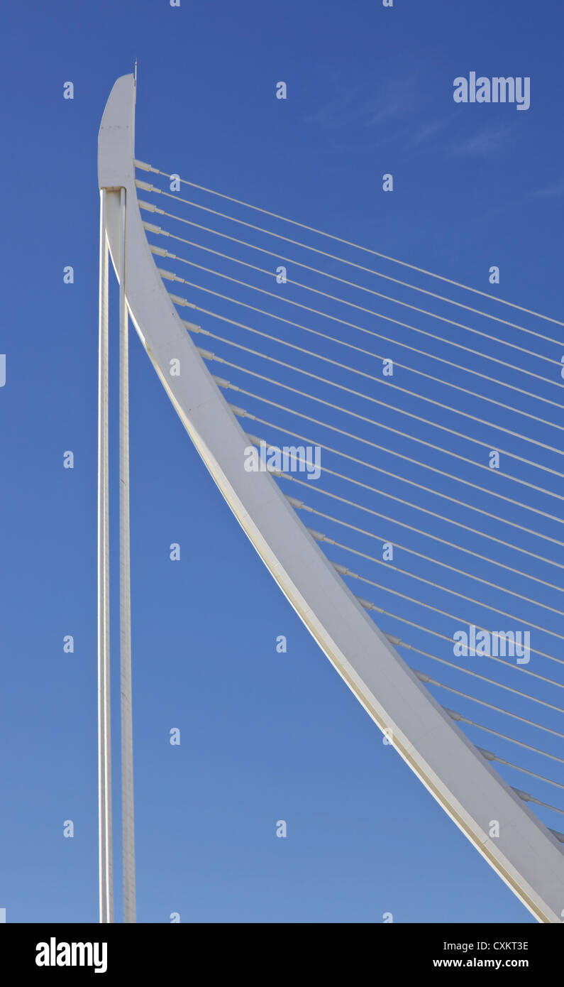 Wire_harp hi-res stock photography and images - Alamy