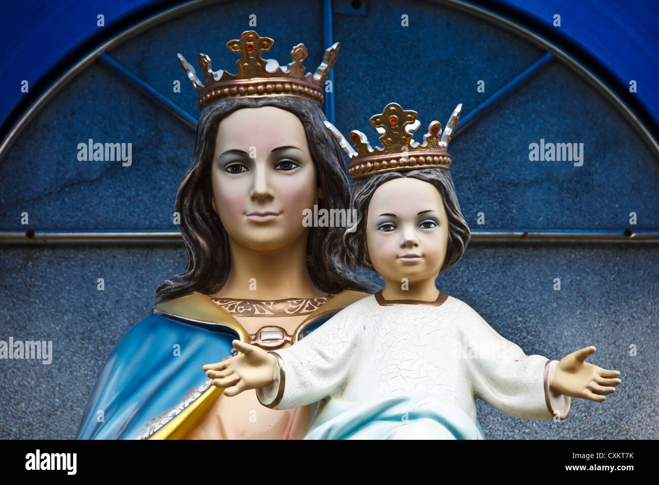 Virgin mary and baby jesus hi-res stock photography and images - Alamy