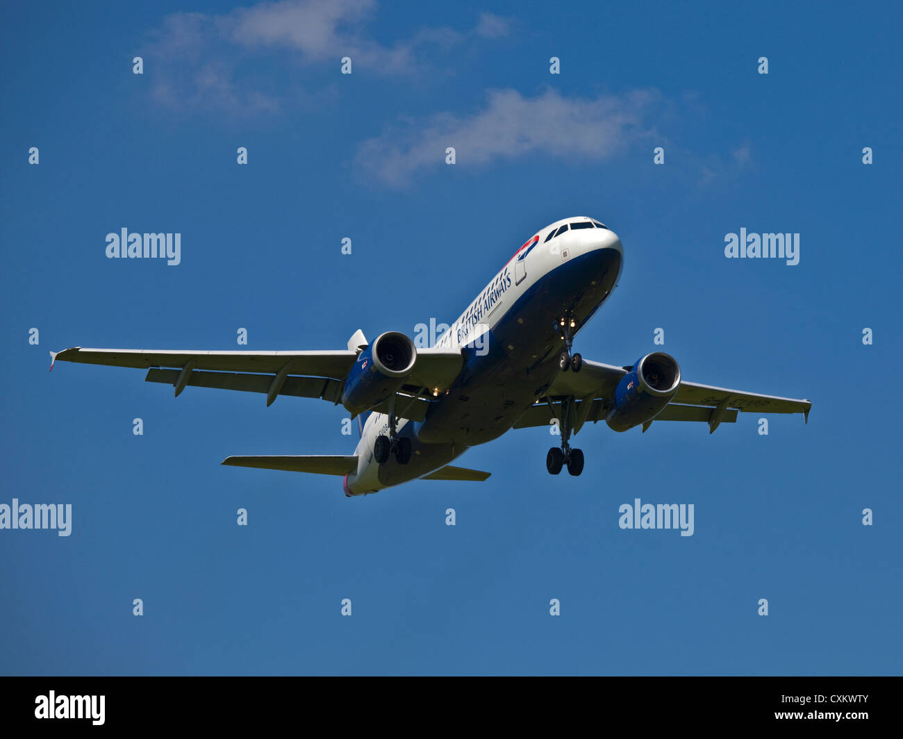 British airways airbus a319 hi-res stock photography and images - Alamy