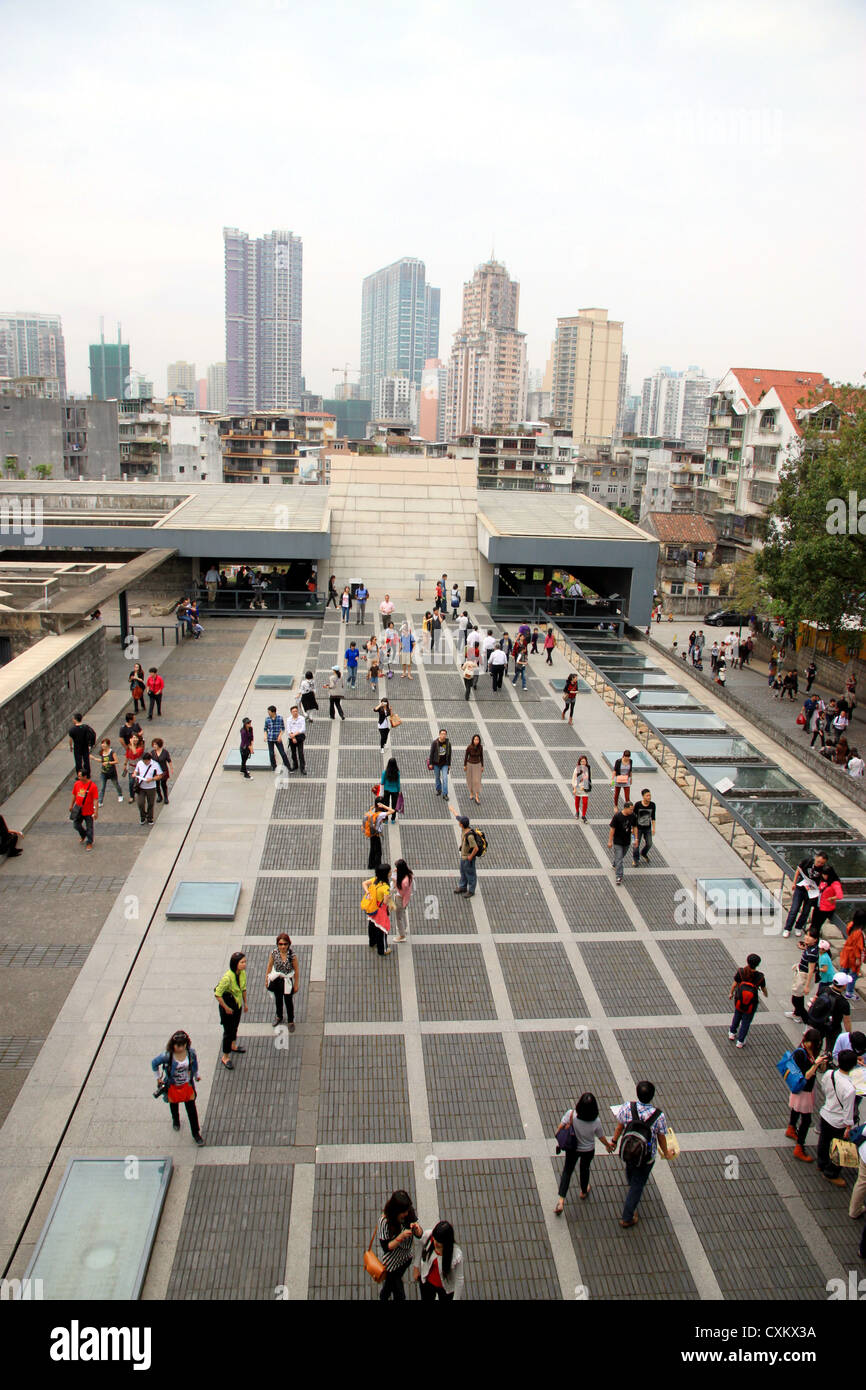 People walking in Macau Stock Photo - Alamy
