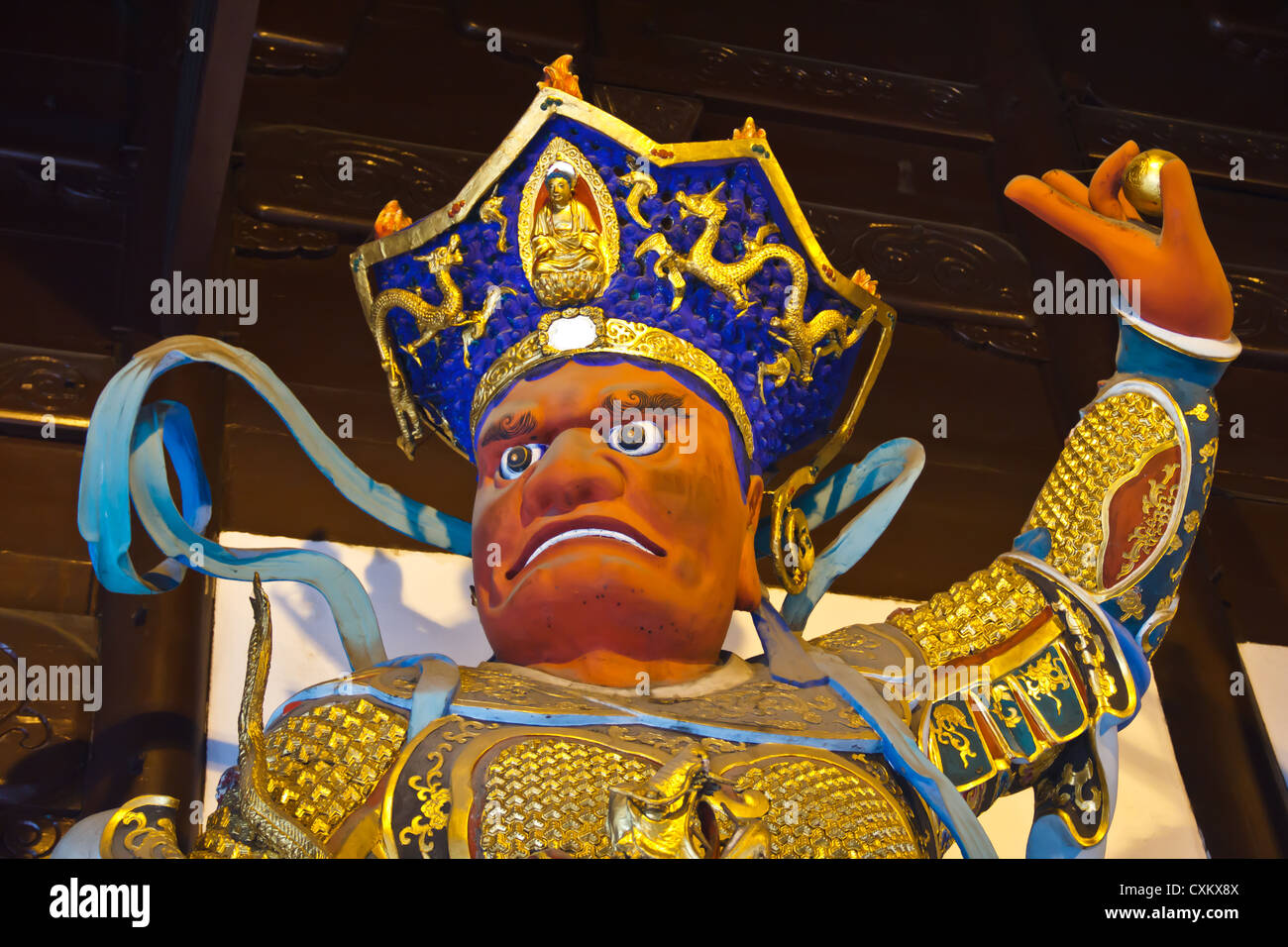 Statue chinese god temple china hi-res stock photography and images - Alamy
