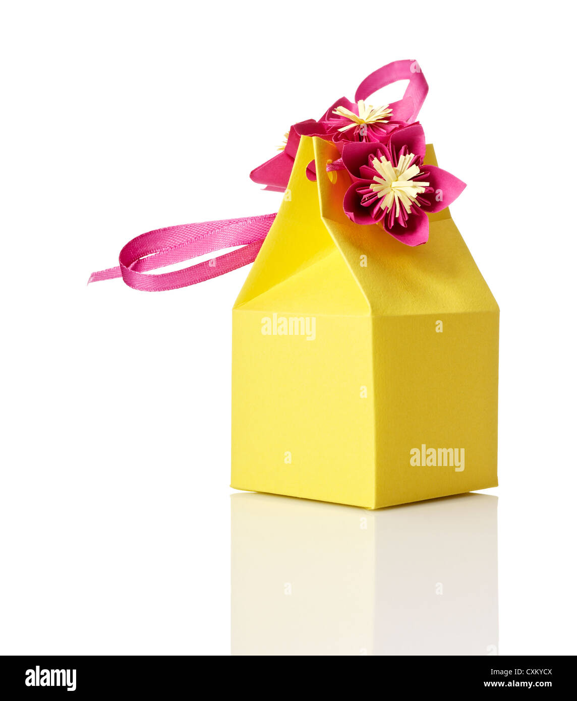 Studio shot of small gift box with decoration. Box isolated on white ...