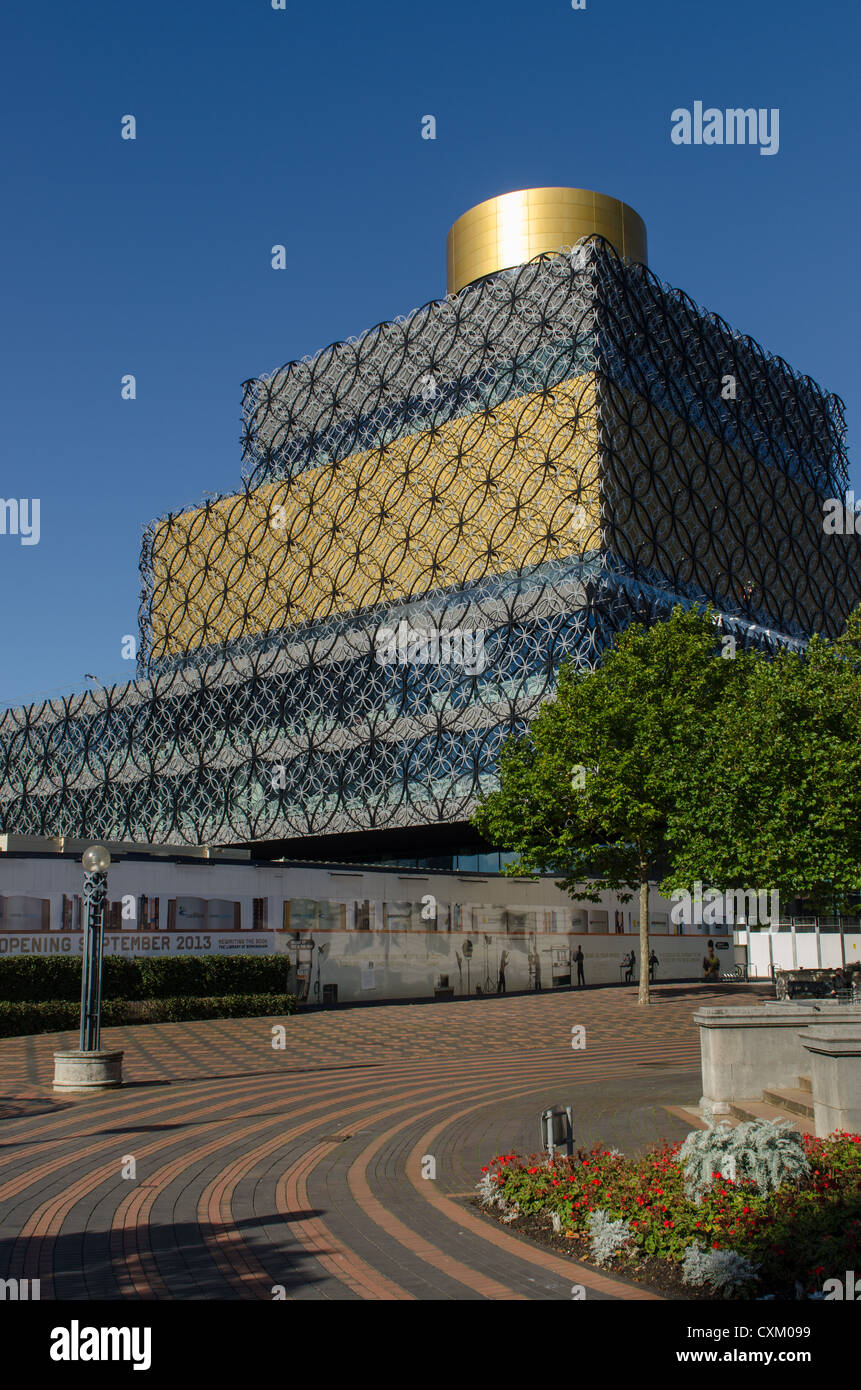 The new Library of Birmingham nears completion Stock Photo - Alamy