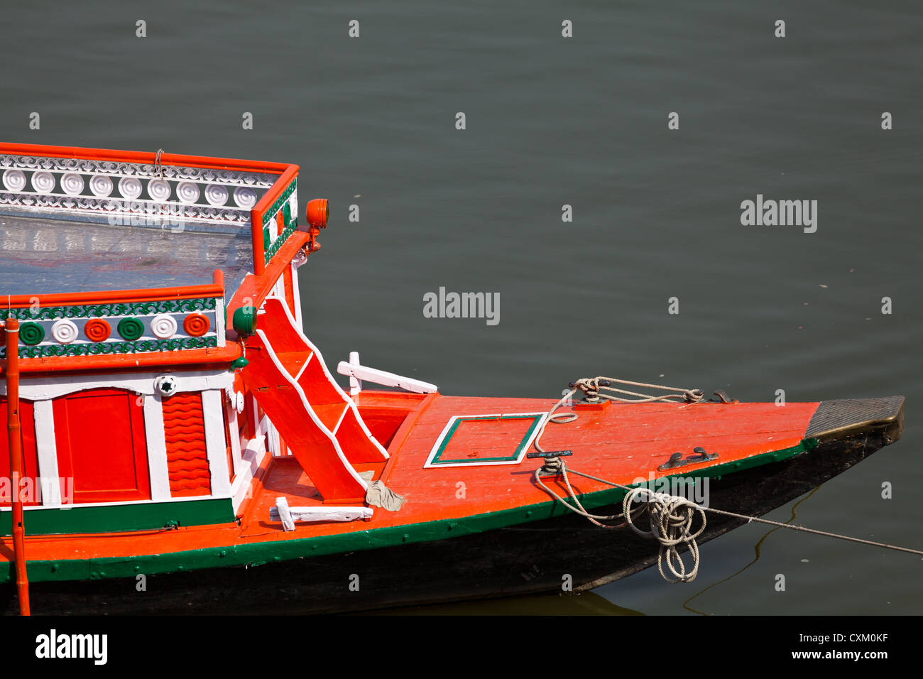 Varanasi boat hi-res stock photography and images - Alamy