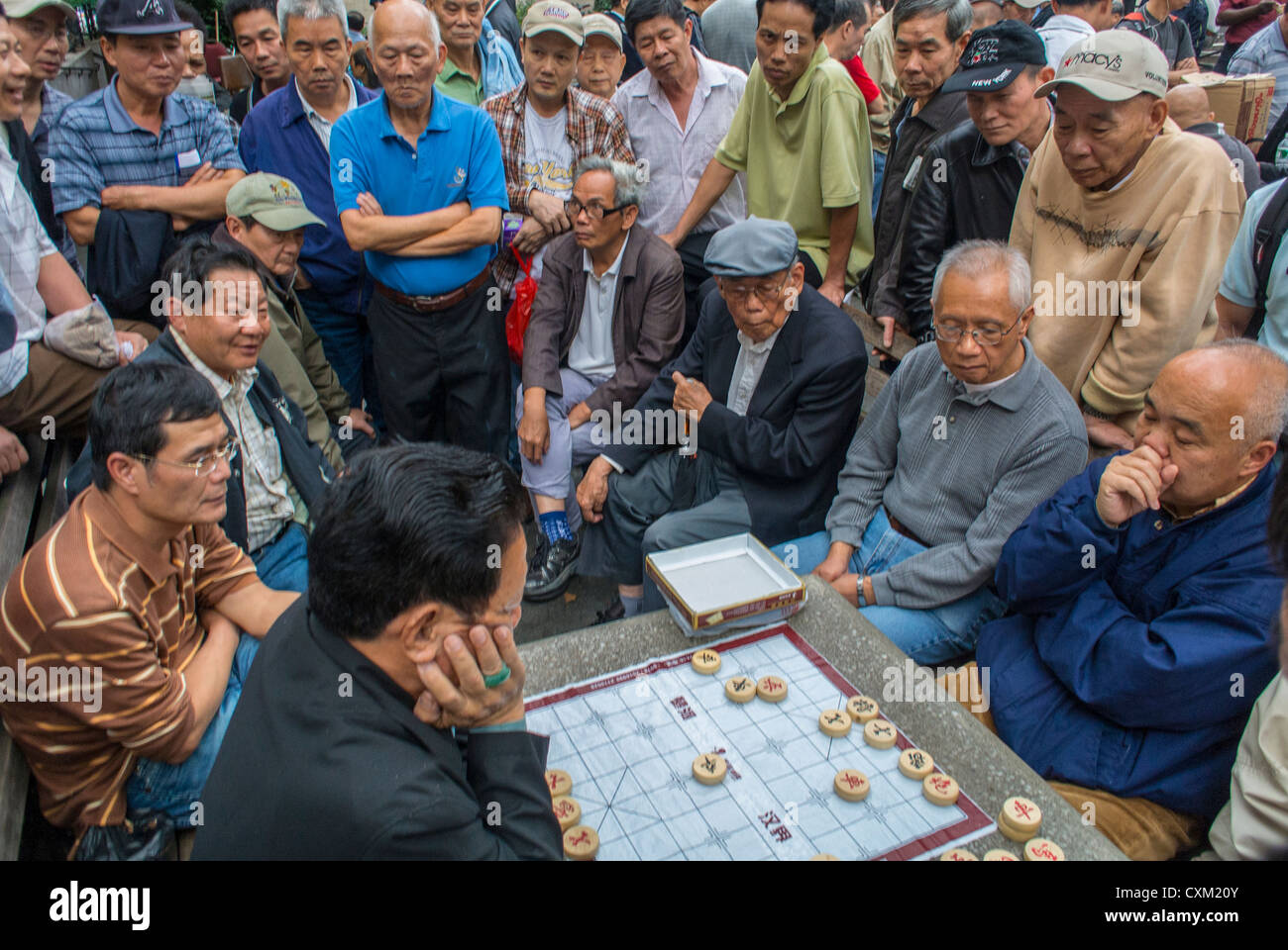 Chinese checkers board game High Resolution Stock Photography and ...
