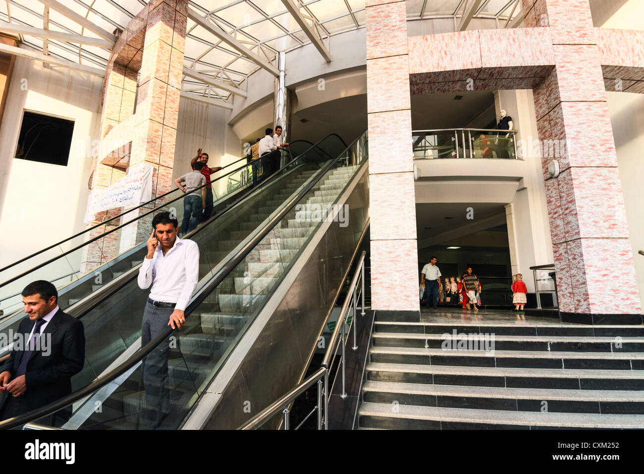 Nashtiman Mall, an 8000 store brand new shopping complex. Erbil ...