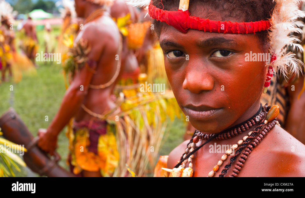 Papua new guinea tribal costume child hi-res stock photography and ...