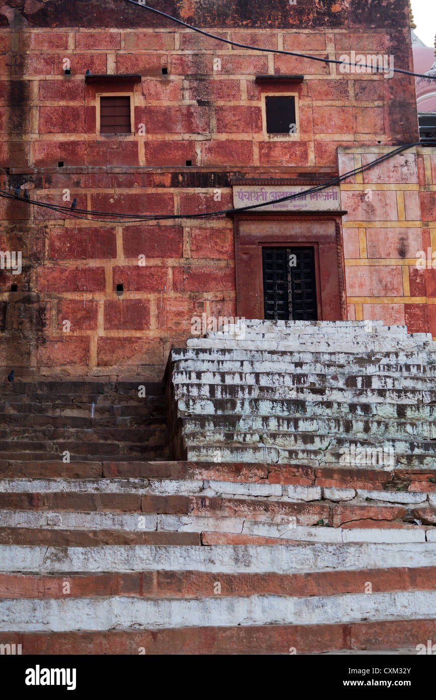Architecture in Varanasi in India Stock Photo - Alamy