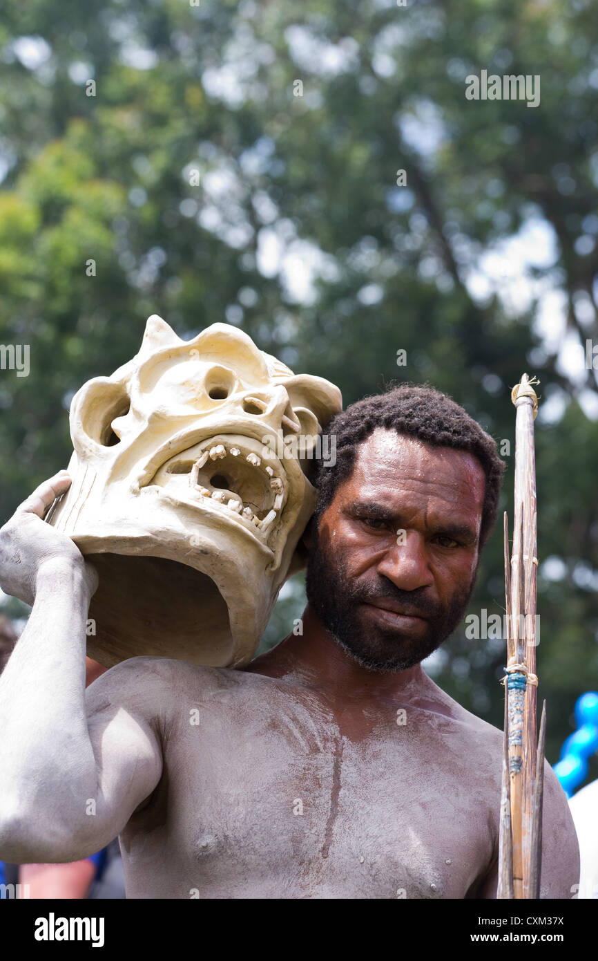 Papua new guinea mud men hi-res stock photography and images - Alamy