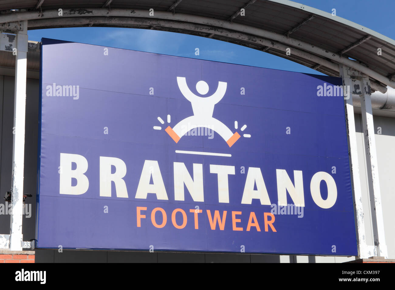 Store sign logo signage hi-res stock photography and images - Alamy