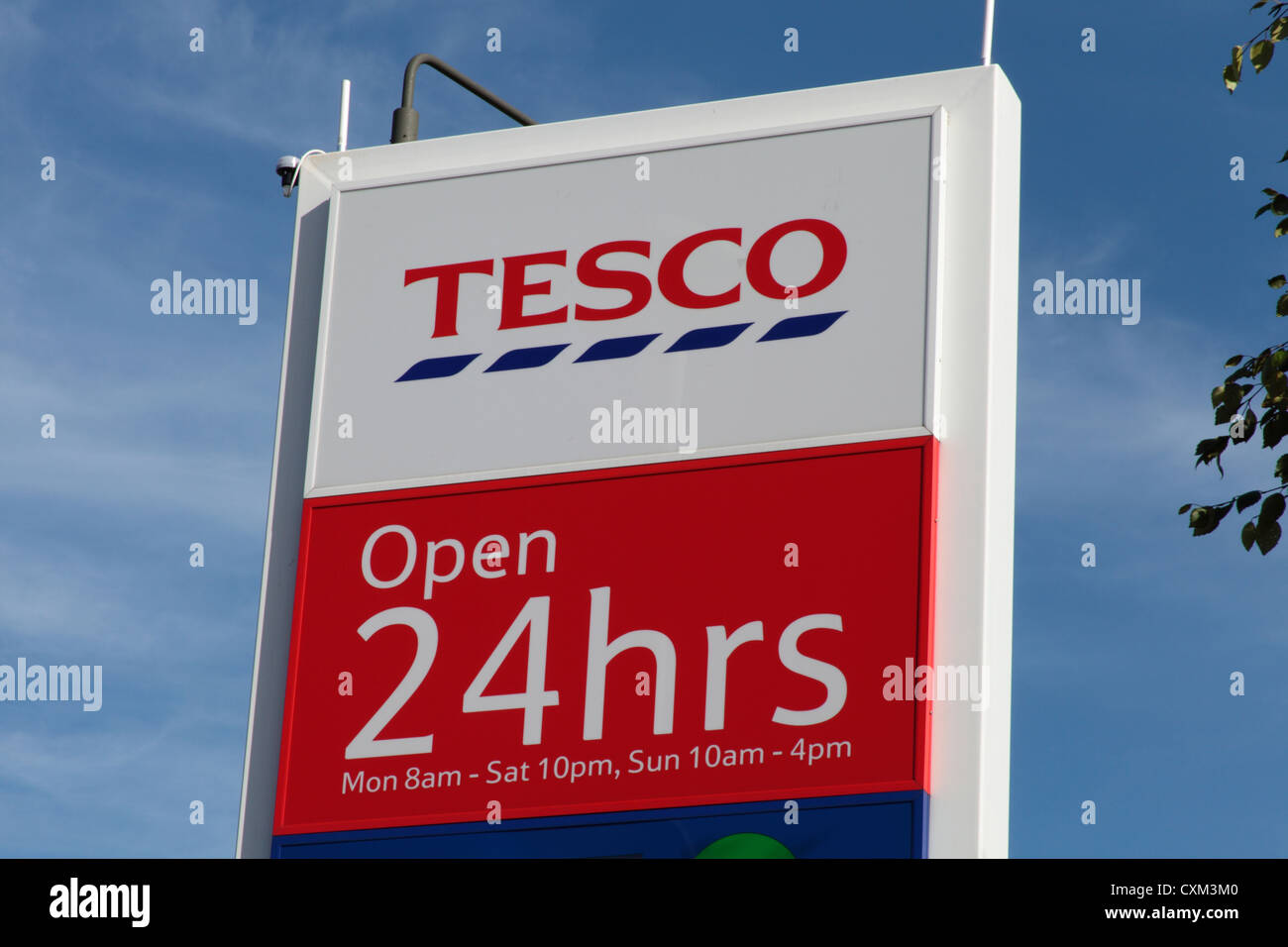Tesco store sign Stock Photo - Alamy