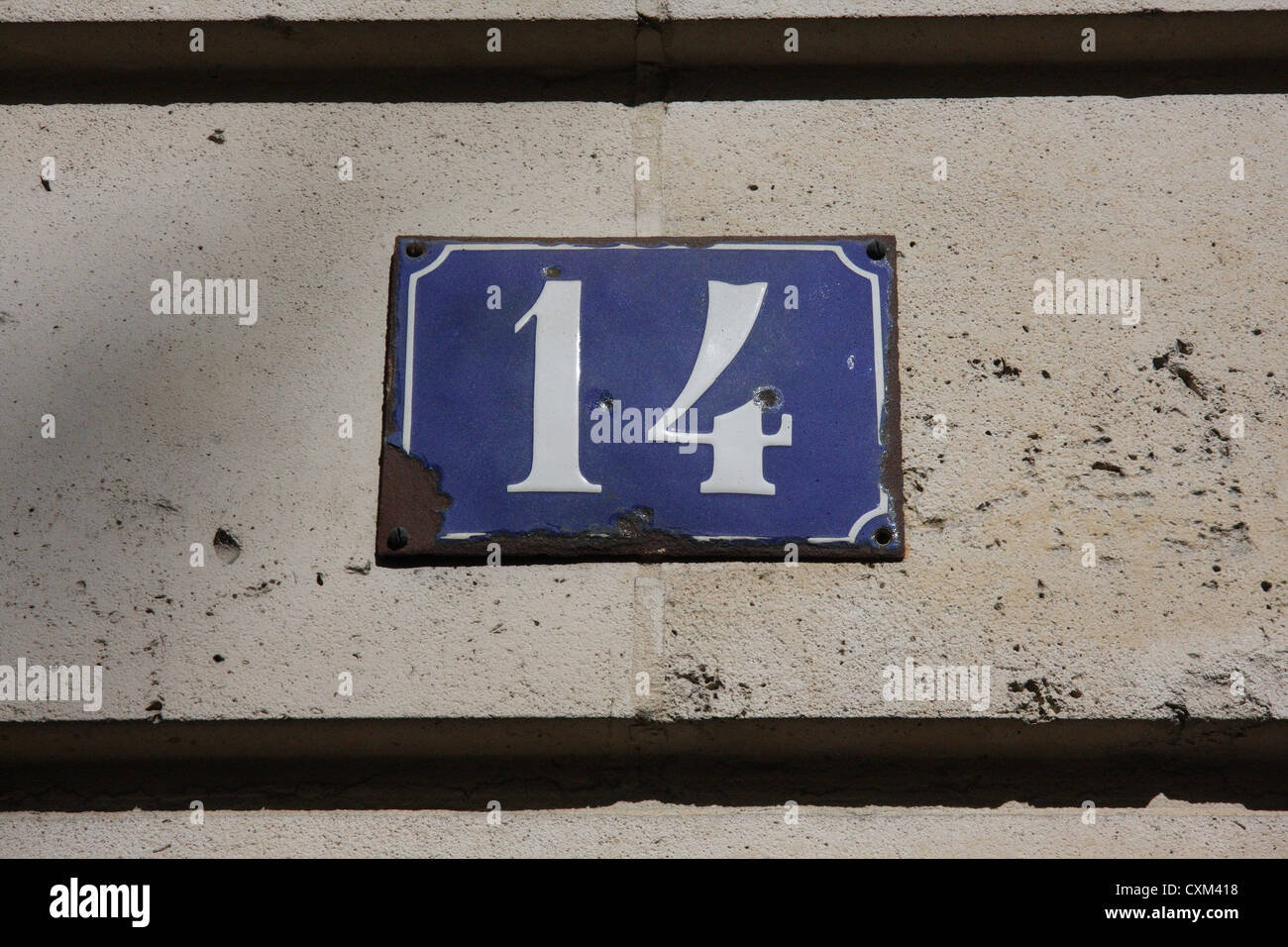 Street number 14 hi-res stock photography and images - Alamy