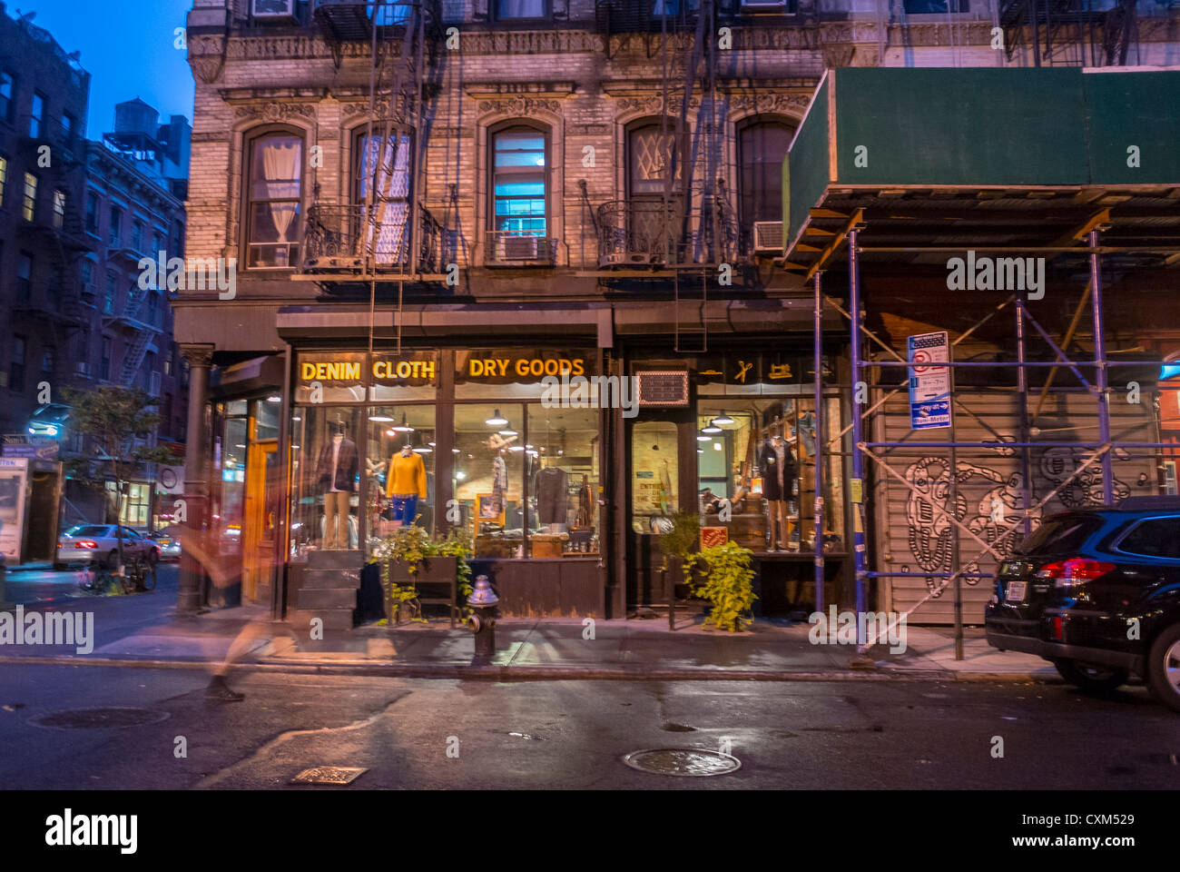 Tenements shop fronts vintage hi-res stock photography and images - Alamy