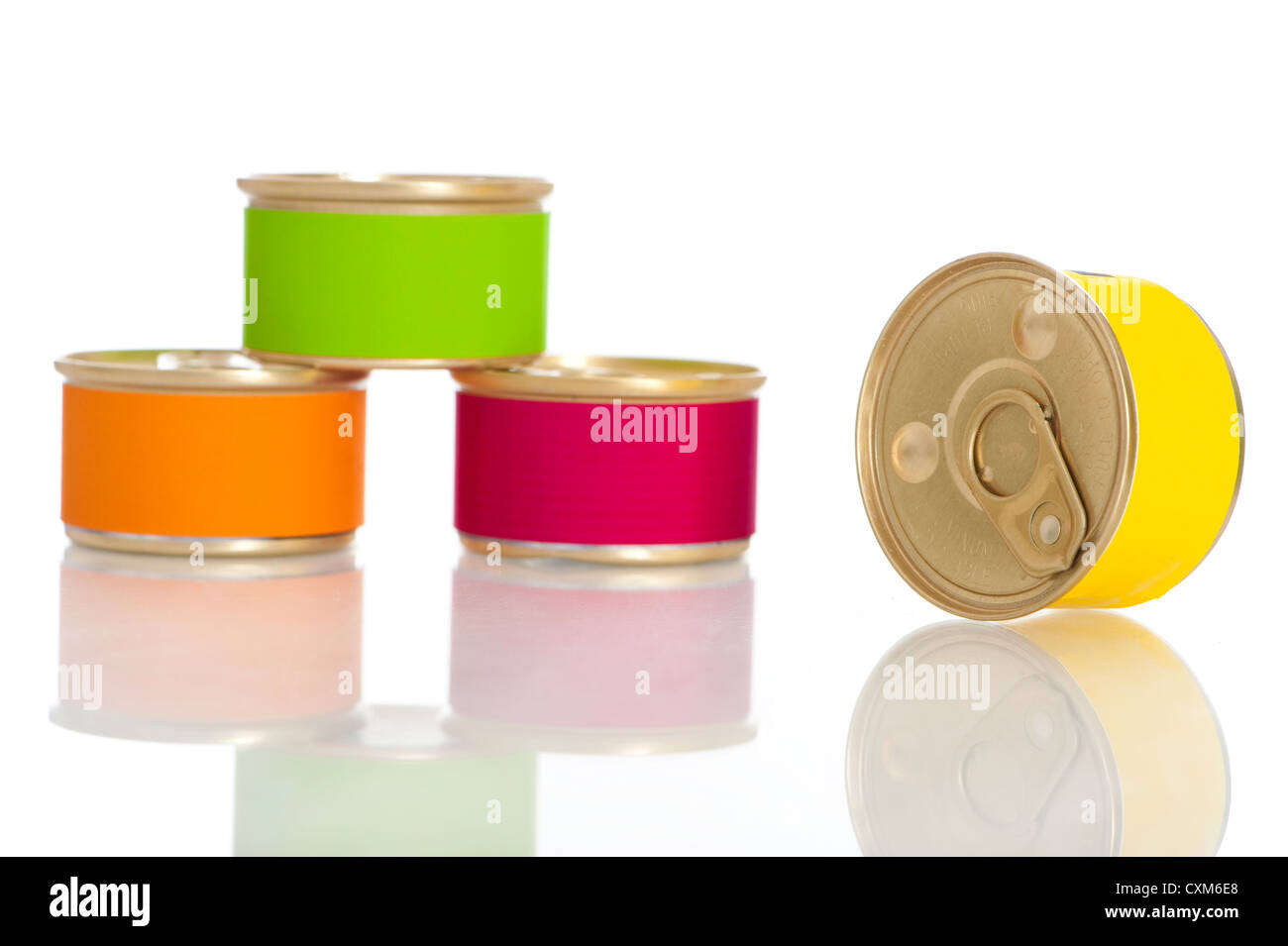 Canned goods hi-res stock photography and images - Alamy