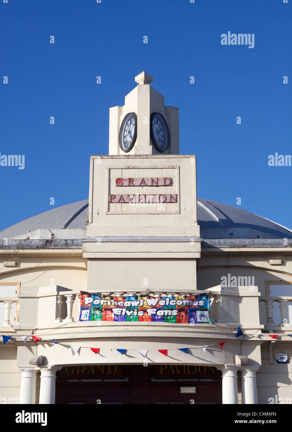 Porthcawl grand pavilion hi-res stock photography and images - Alamy