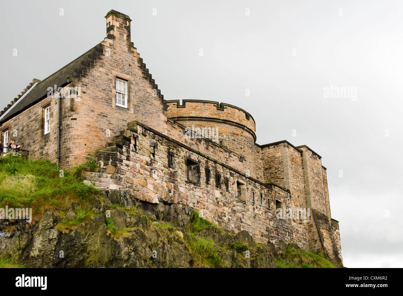 Walls edinburgh castle hi-res stock photography and images - Alamy