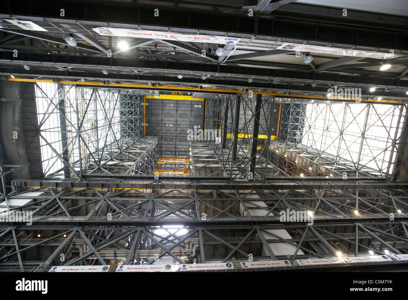 Centre aisle hi-res stock photography and images - Alamy