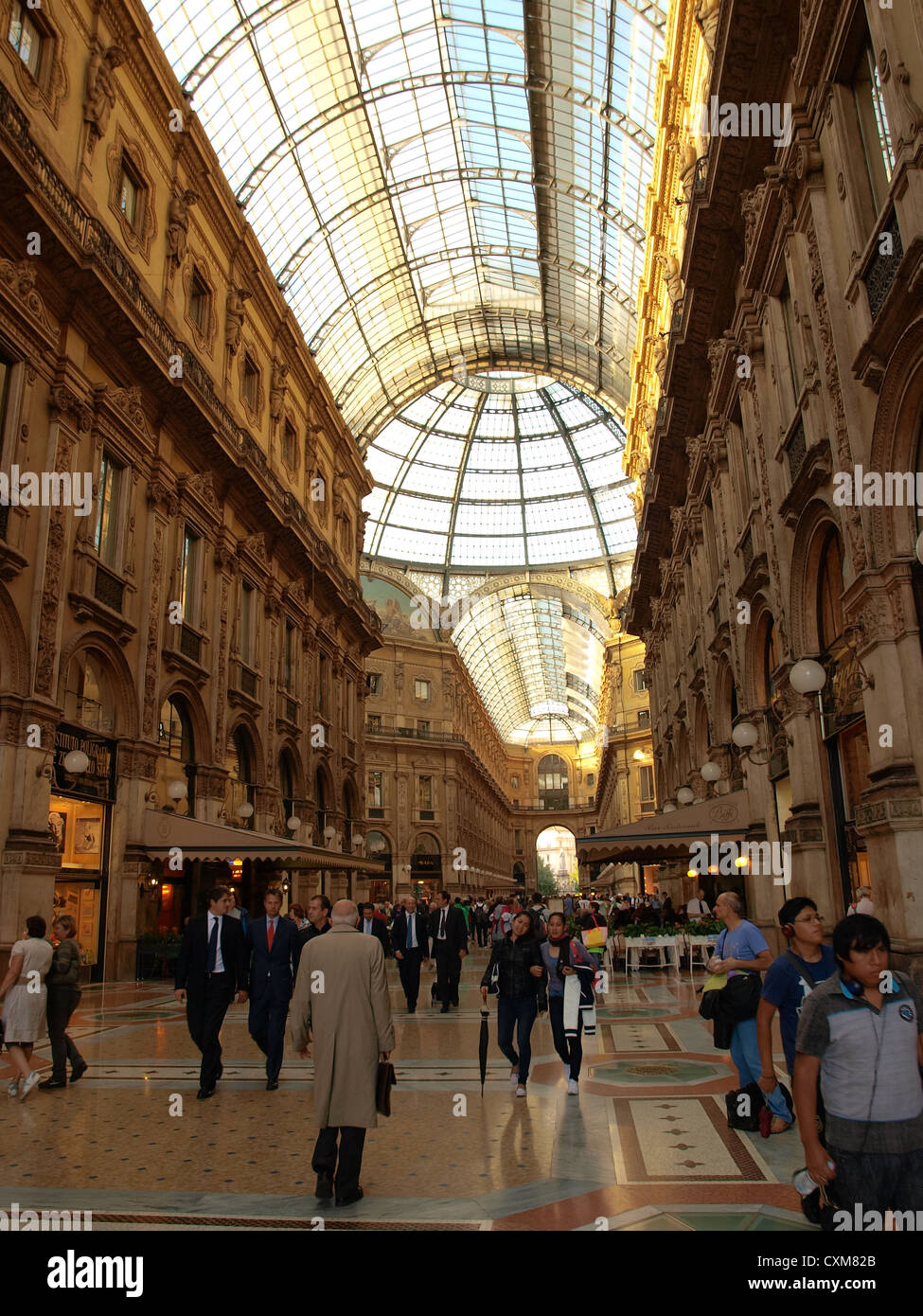 The luxury milano hi-res stock photography and images - Alamy