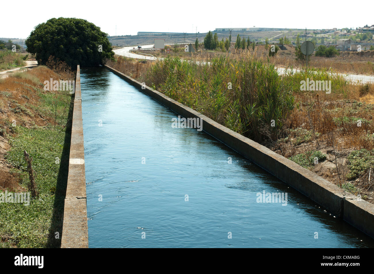 Irrigation distribution canal hi-res stock photography and images - Alamy