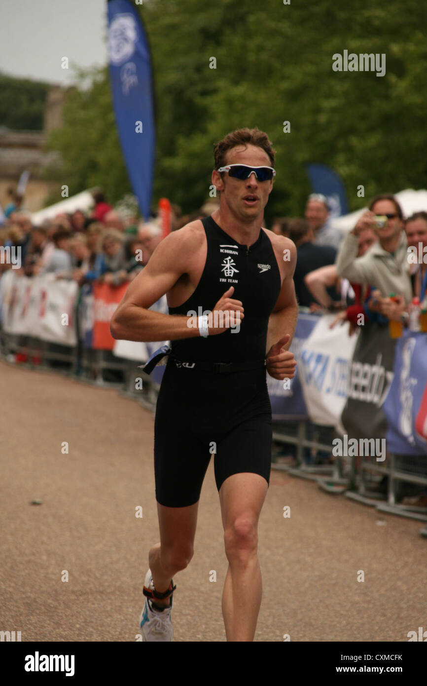 Jenson Button joins the 2011 triathlon held in oxford, england Stock ...