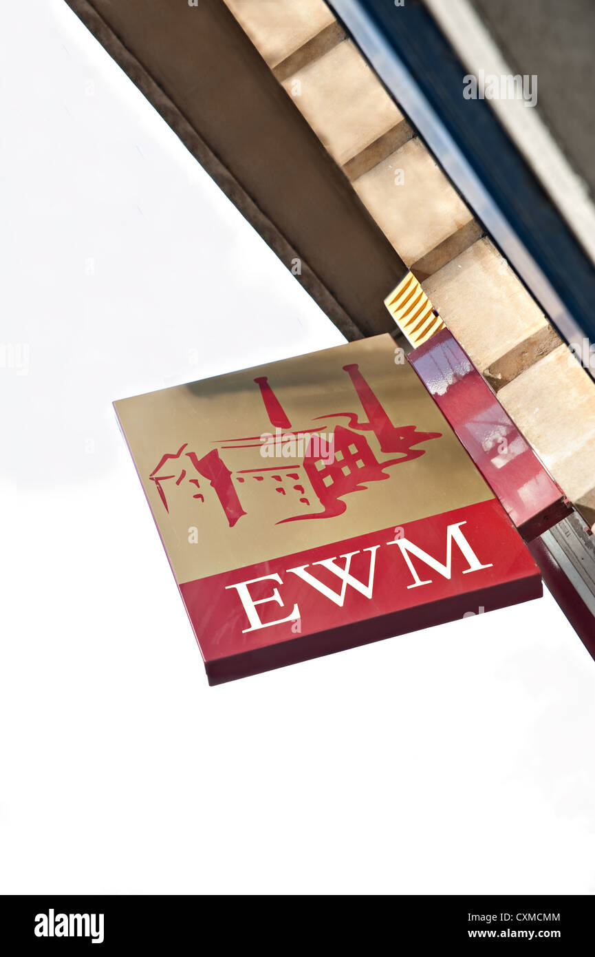 An Edinburgh Woollen Mill Sign Stock Photo - Alamy