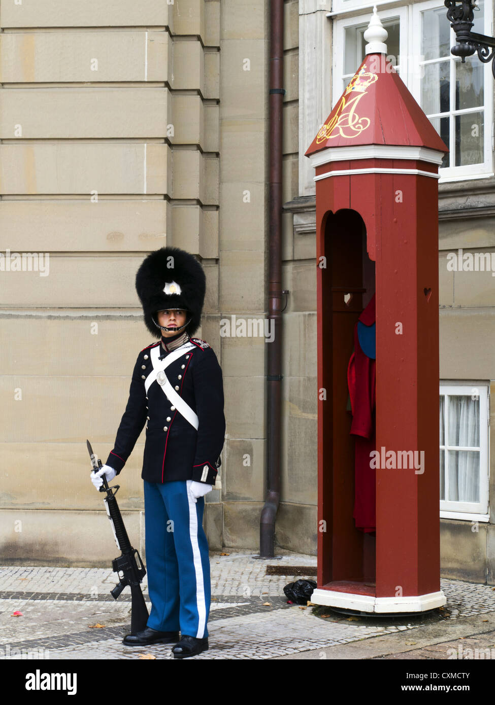 Danish royal guard hi-res stock photography and images - Alamy