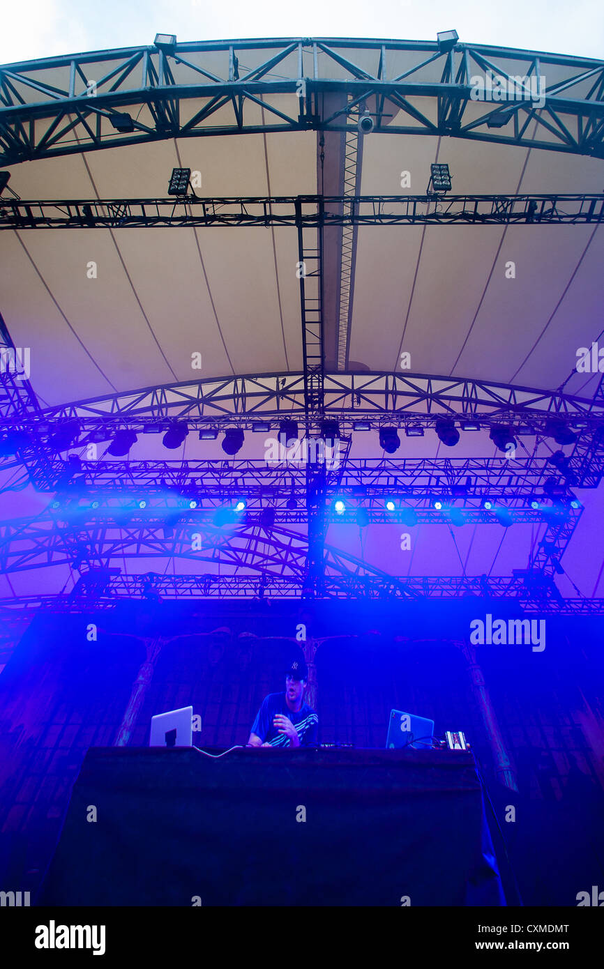 Pretty Lights on stage at the Eden Sessions at The Eden Project ...