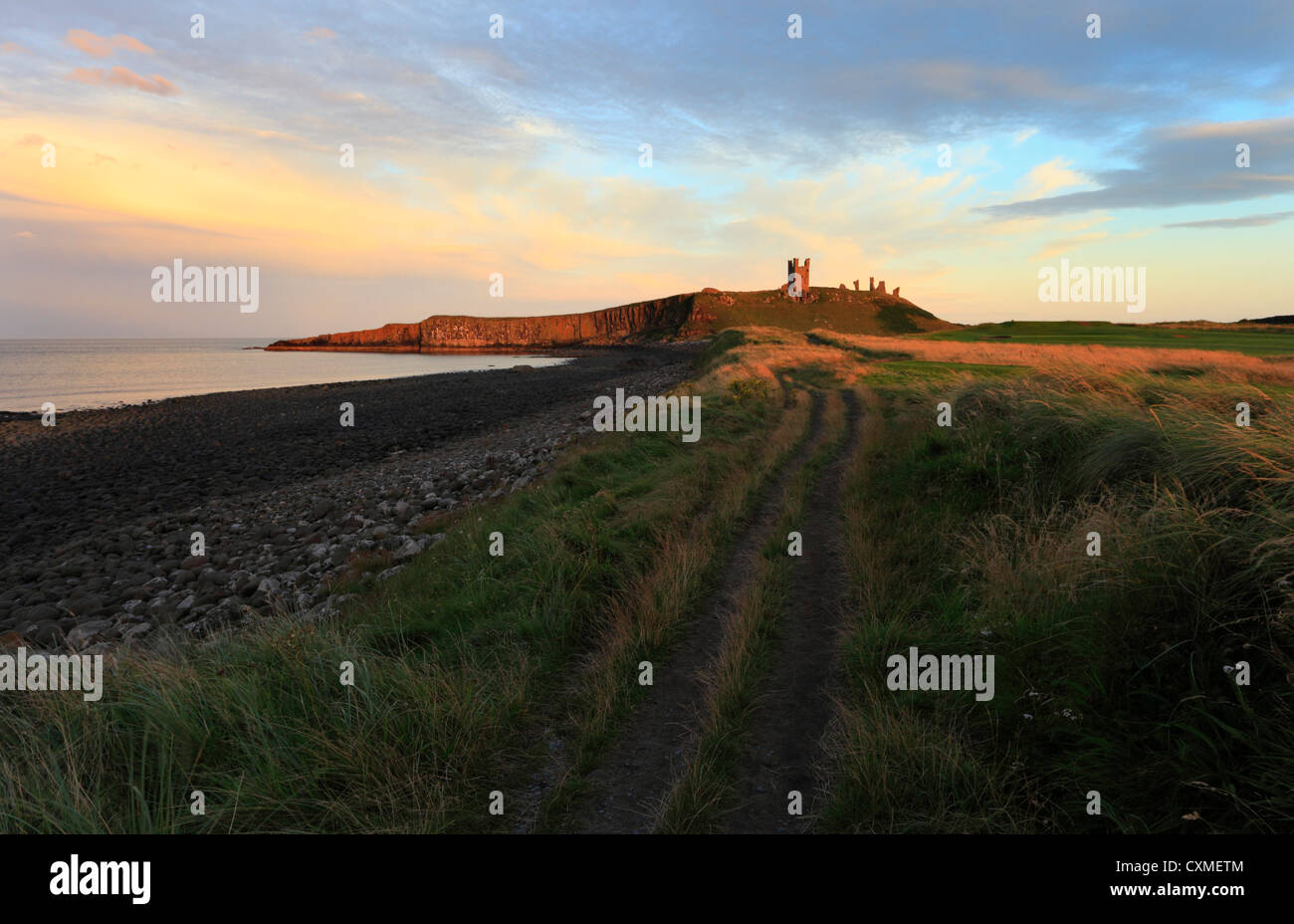 Path to castle hi-res stock photography and images - Alamy