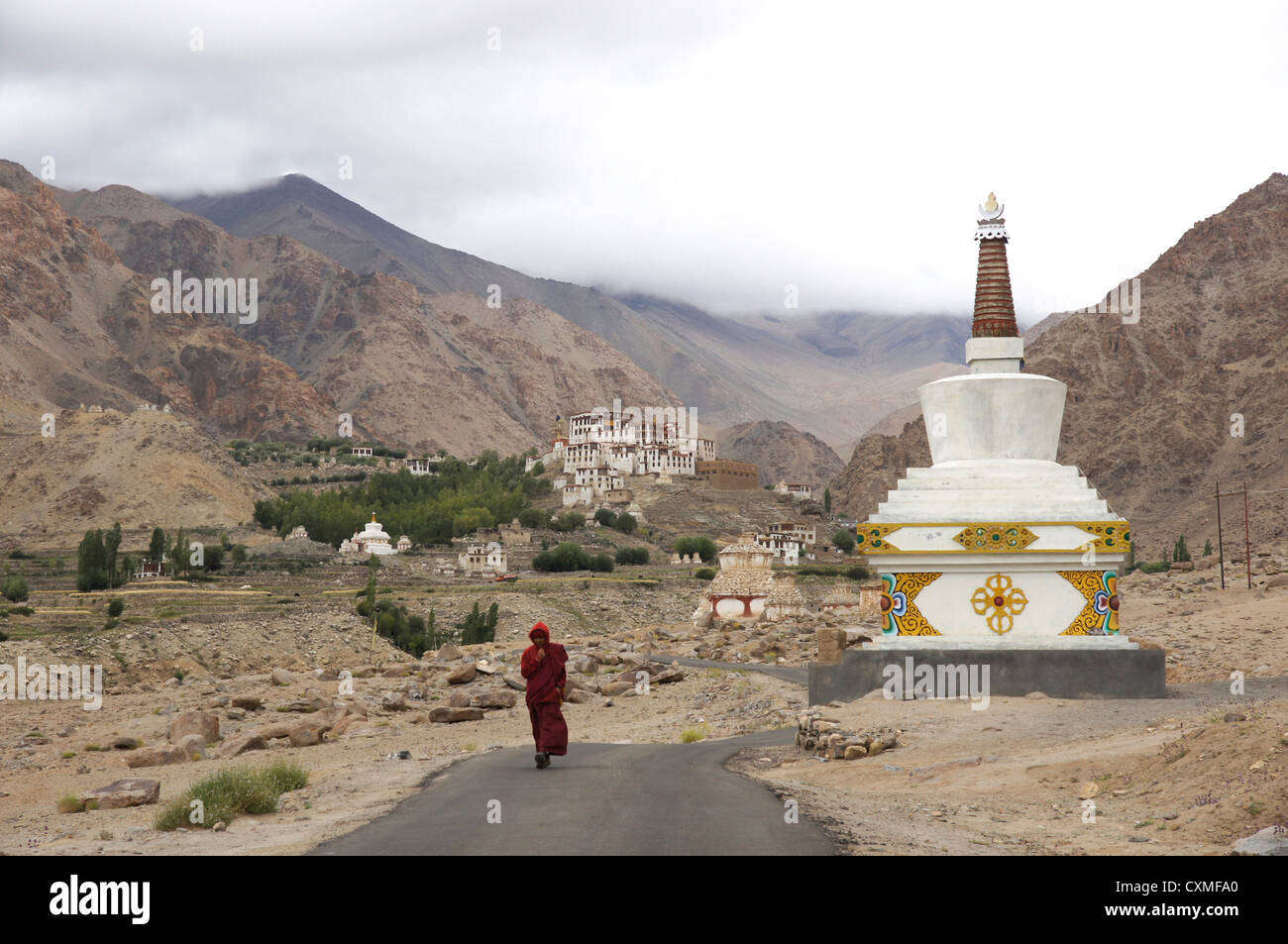 Monastery near mountains hi-res stock photography and images - Alamy