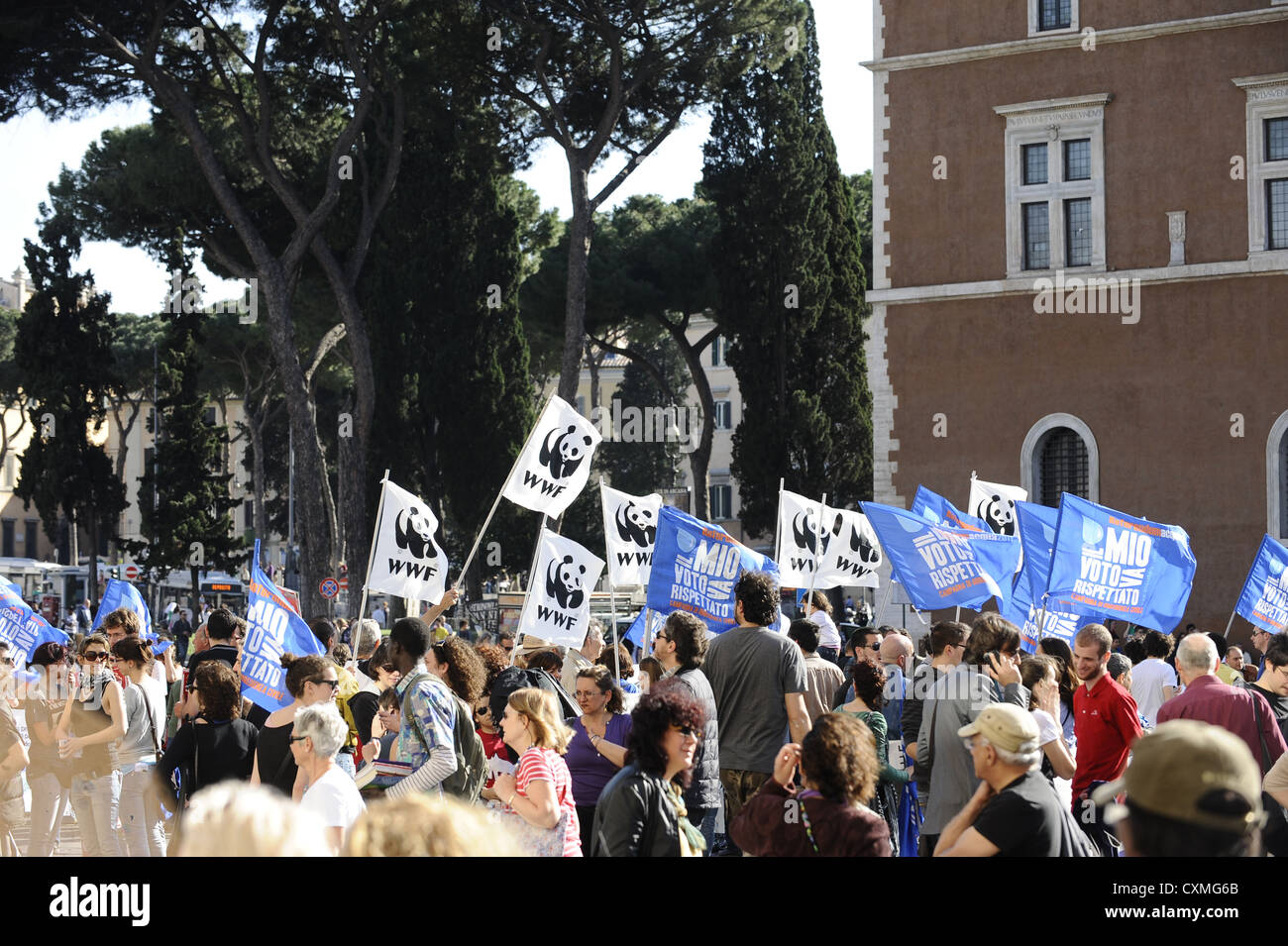 Protesters in Rome, Italy Stock Photo - Alamy