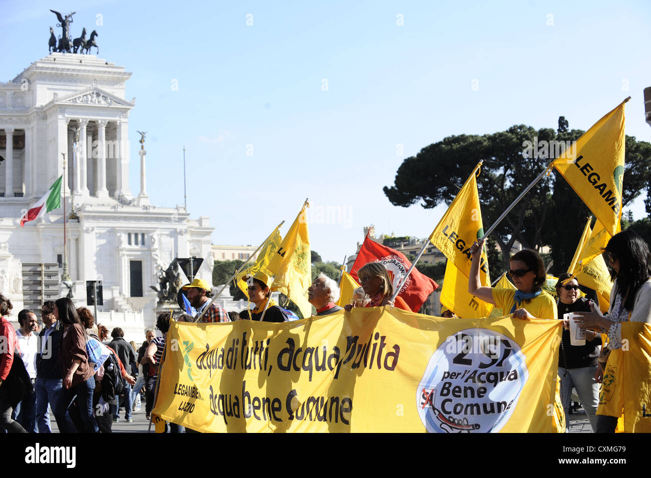 Protesters in Rome, Italy Stock Photo - Alamy