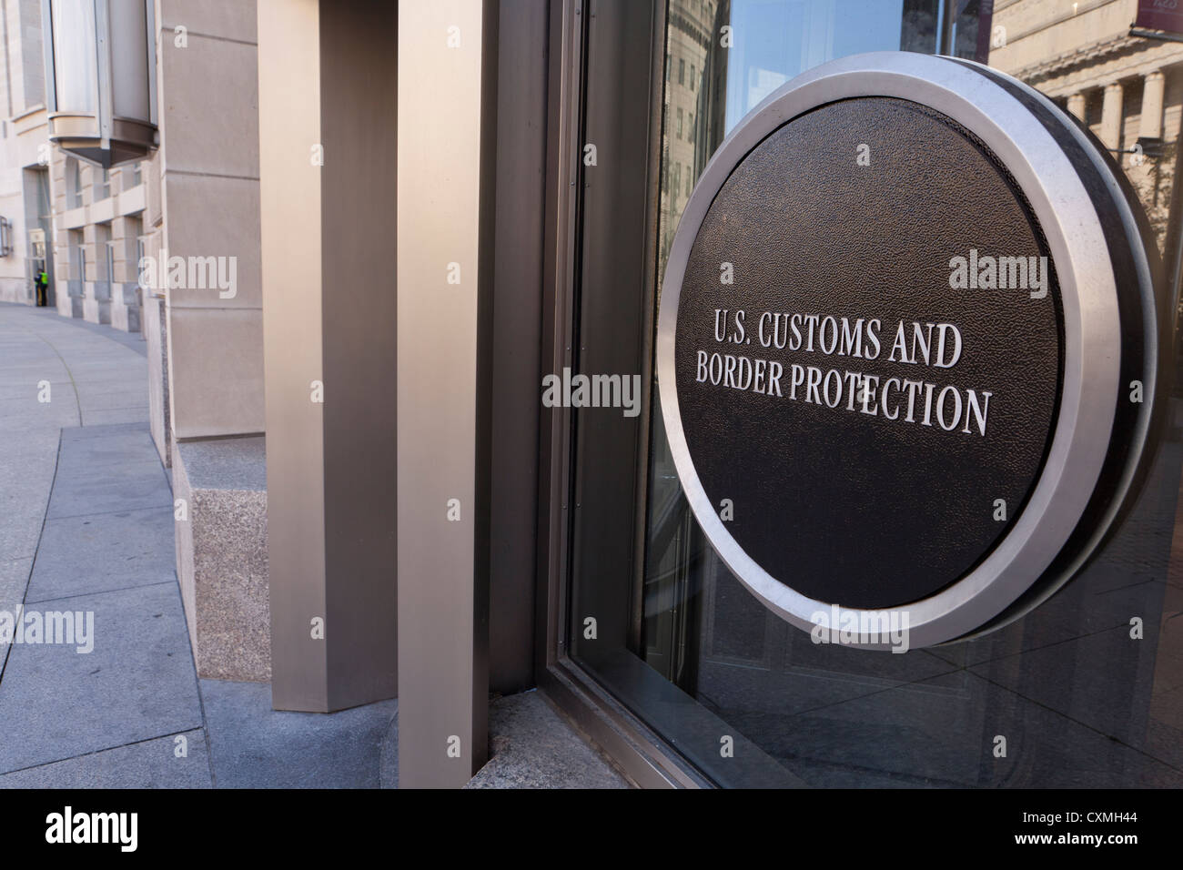 Us customs and and border protection hi-res stock photography and ...