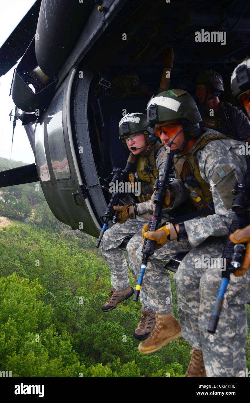 Us special forces mh 60 blackhawk hi-res stock photography and images ...